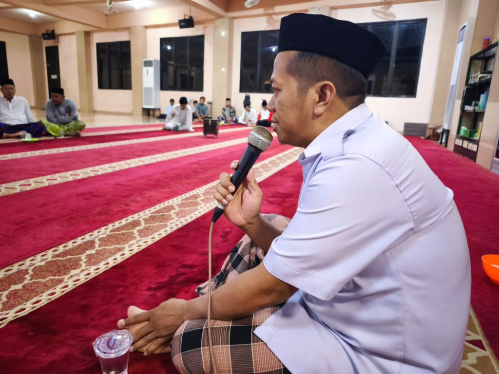 H. Abdul Haris Dg. Lanti Kembali Pimpin Panitia Amaliah Ramadan 1446 H ...
